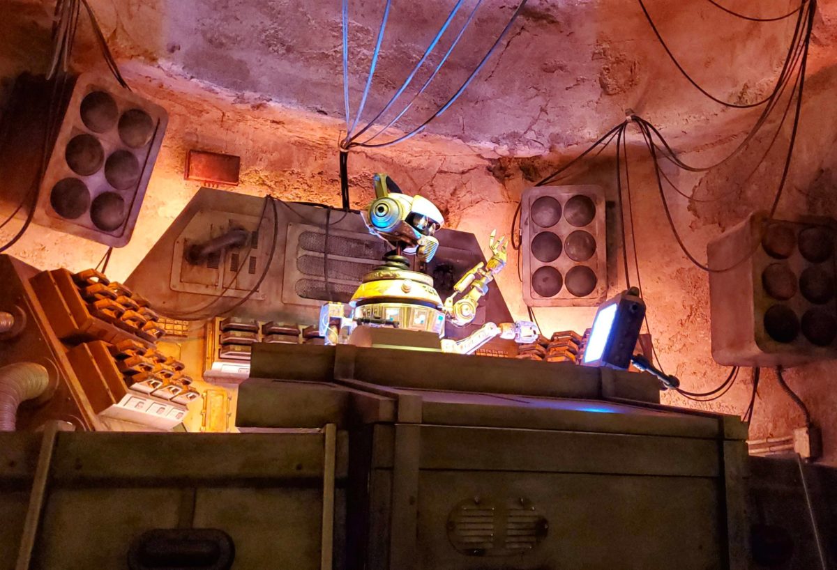 5 Ways To Make The Most of Your Time on Batuu at Star Wars: Galaxy's ...